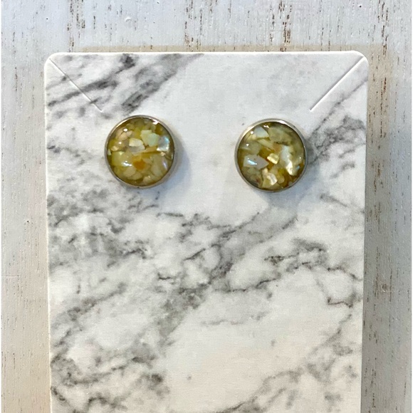 Jewelry | 35 Yellow Studs | Poshmark